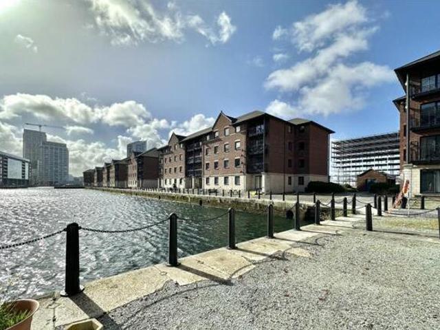 2 Bedroom Apartment For Sale In City Centre, Liverpool