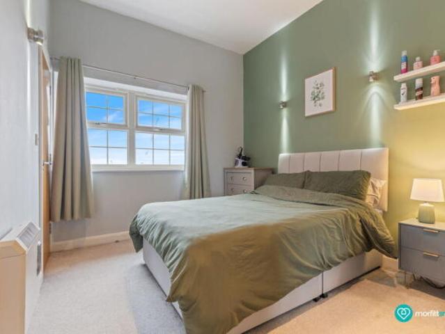 2 bedroom apartment for sale in City View, 28 Holywell Heights, Sheffield, S4 8AG, S4