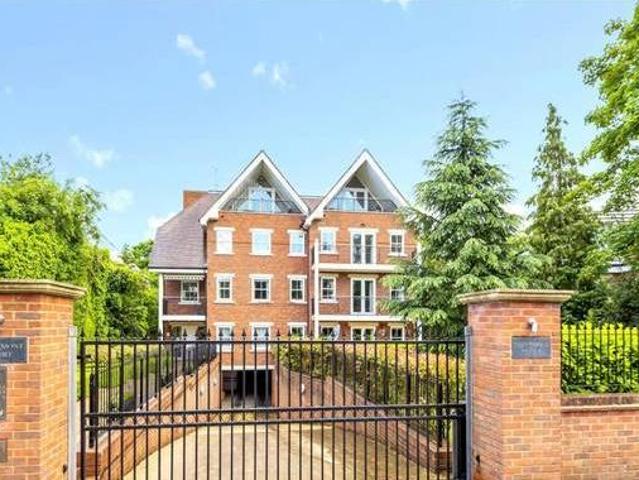 2 bedroom apartment for sale in Claremont Court 76 Packhorse Road Gerrards Cross Buckinghamshire