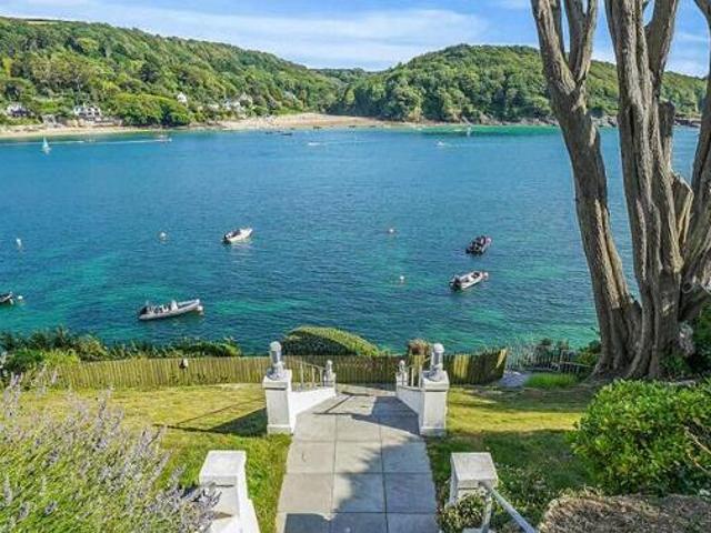 2 Bedroom Apartment For Sale In Cliff Road, Salcombe