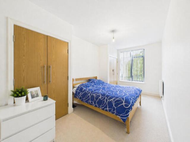 2 bedroom apartment for sale in Cliff Road, The Hoe, Plymouth, PL1