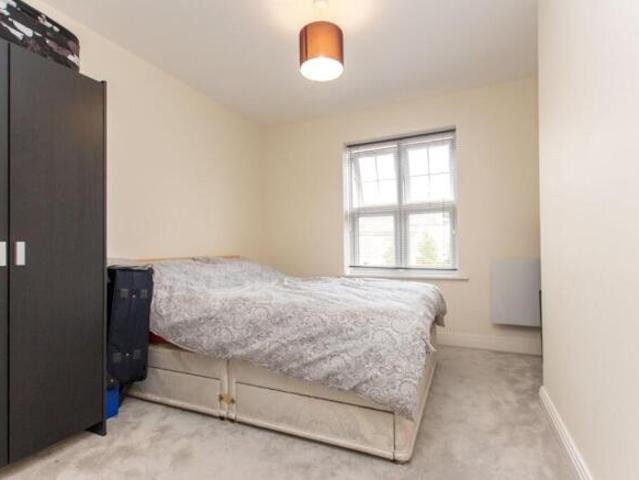 2 bedroom apartment for sale in Colnhurst Road, WD17