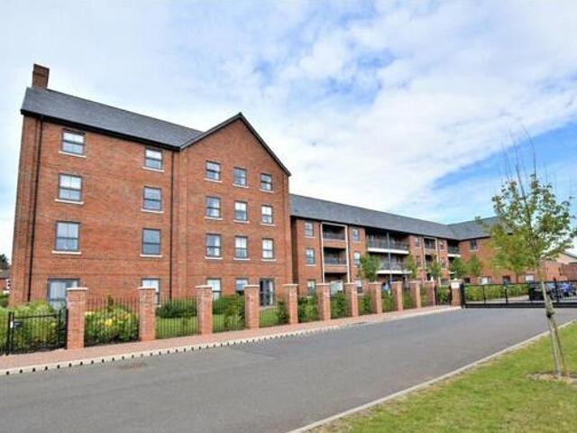 2 Bedroom Apartment For Sale In Colchester, Essex