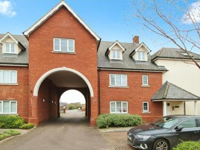 2 Bedroom Apartment For Sale In Colchester, Essex