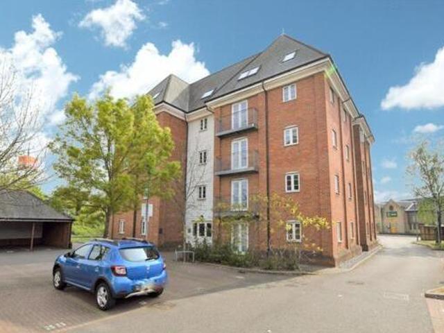 2 Bedroom Apartment For Sale In Colchester, Essex
