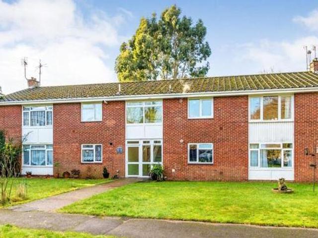 2 Bedroom Apartment For Sale In Colden Common