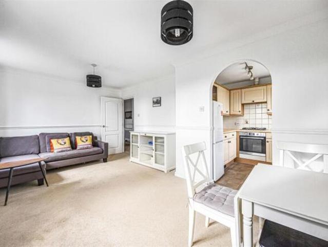 2 bedroom apartment for sale in Coley Avenue, Reading, RG1
