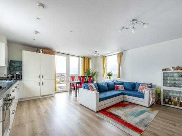 2 Bedroom Apartment For Sale In Colindale, London