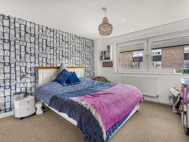 2 bedroom apartment for sale in College Lawn, Cheltenham, GL53