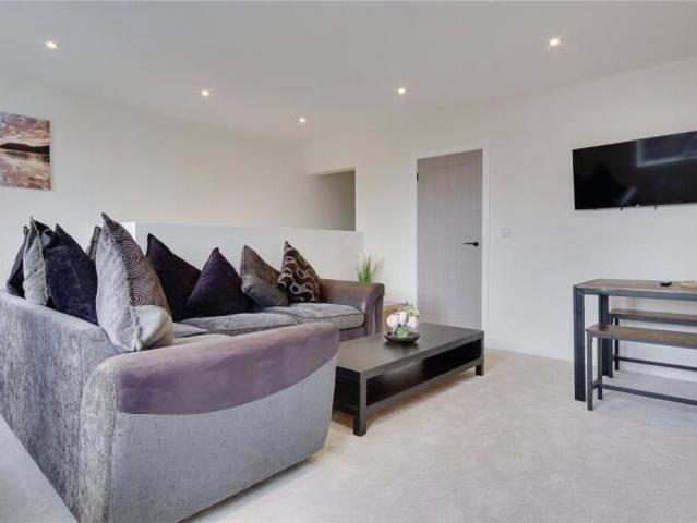 2 bedroom apartment for sale in Columbia Road, Bournemouth, BH10