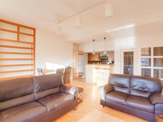 2 bedroom apartment for sale in Commerce Square, Kings Court Commerce Square, NG1