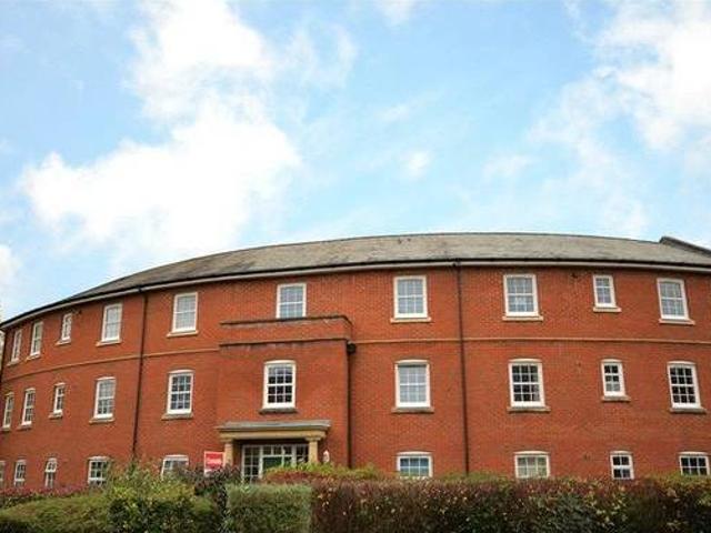 2 bedroom apartment for sale in Compton Way SherfieldonLoddon Hook RG27