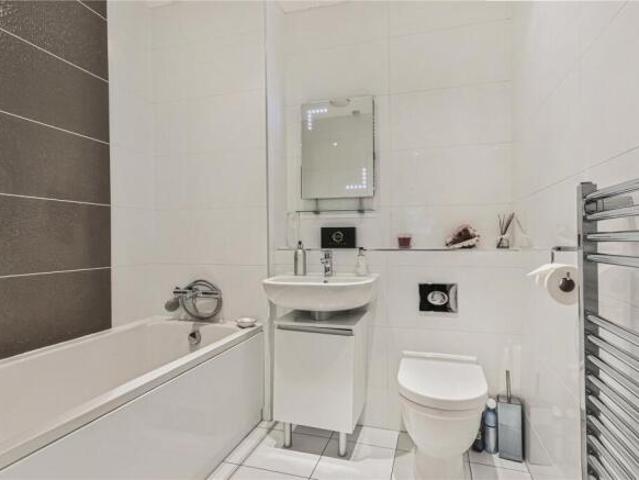 2 bedroom apartment for sale in Corfe View Road, Poole, Dorset, BH14