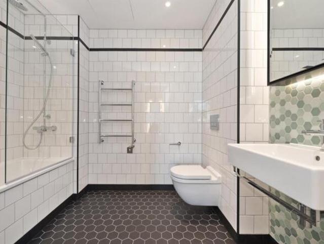 2 bedroom apartment for sale in Corson House, London City Island, E14