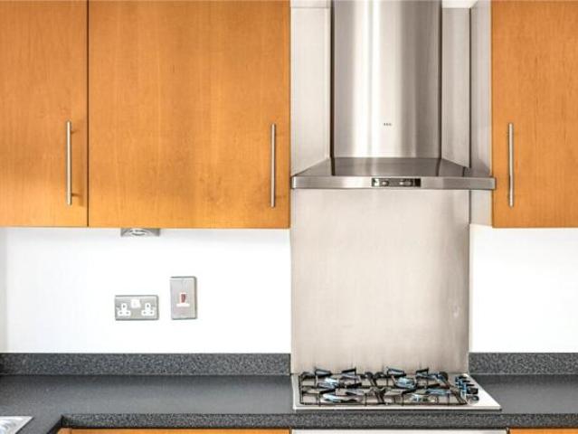2 bedroom apartment for sale in Coxs Ground, Waterways, OX2