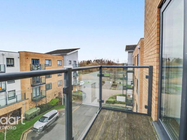 2 bedroom apartment for sale in Creek Mill Way, Dartford, DA1