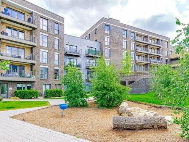 2 Bedroom Apartment For Sale In Croydon