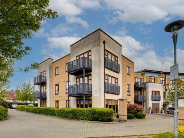 2 Bedroom Apartment For Sale In Croydon