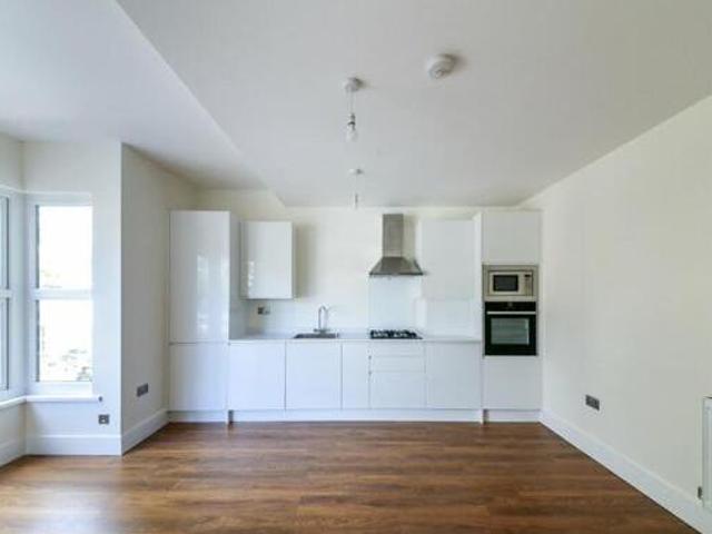 2 Bedroom Apartment For Sale In Croydon