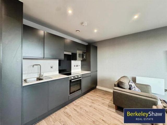2 bedroom apartment for sale in Crump Street, Liverpool, L1