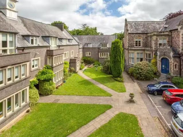2 bedroom apartment for sale in Durdham Park, Bristol, BS6