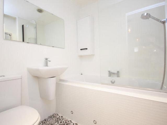 2 bedroom apartment for sale in Dalintober Street, Glasgow, G5