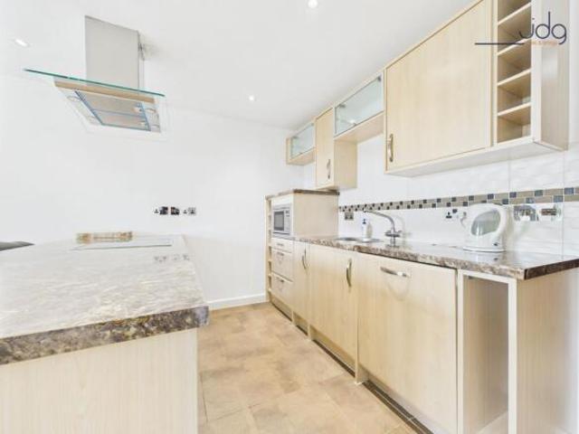 2 bedroom apartment for sale in Damside Street | Spacious Apartment with Views!,LA1