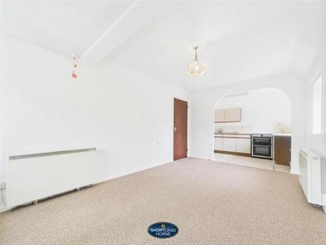 2 bedroom apartment for sale in Davenport Road, Earlsdon, Coventry, CV5
