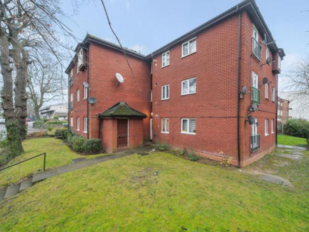 2 bedroom apartment for sale in Deans Gate Close, London, SE23
