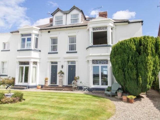 2 bedroom apartment for sale in Dee Banks, Chester, CH3