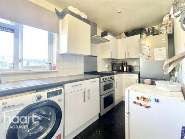 2 bedroom apartment for sale in Denham Close, Luton, LU3