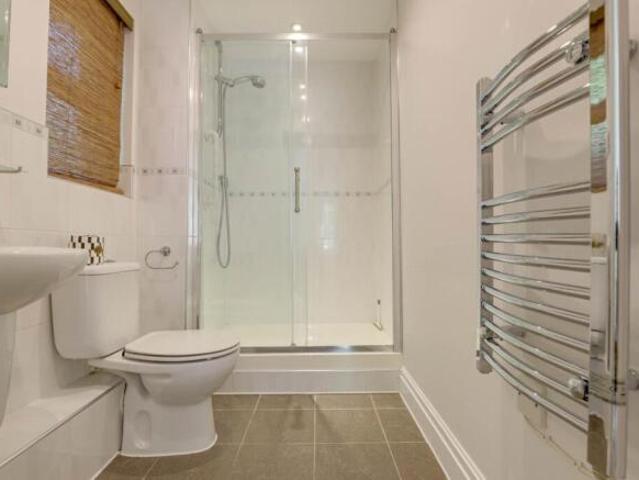 2 bedroom apartment for sale in Derby Road, Caversham, RG4