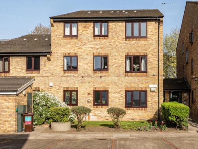 2 bedroom apartment for sale in Dewar Street, London, SE15