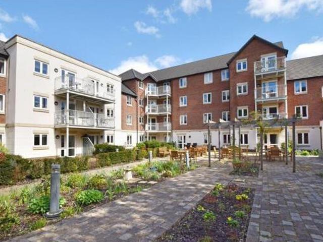 2 Bedroom Apartment For Sale In Devizes, Wiltshire