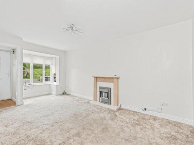 2 bedroom apartment for sale in Dingle Road, Huddersfield, HD1