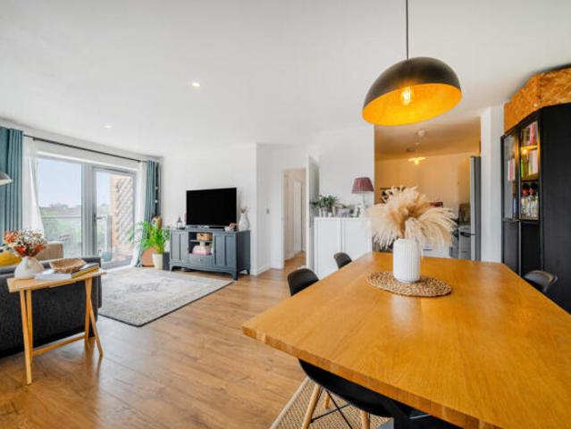 2 bedroom apartment for sale in Discovery Drive, Swanley, Kent, BR8