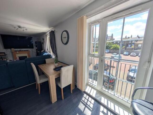 2 bedroom apartment for sale in Dock Lane, Shipley, BD17