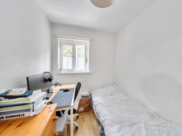 2 bedroom apartment for sale in Douglas Downes Close, Headington, Oxford, OX3
