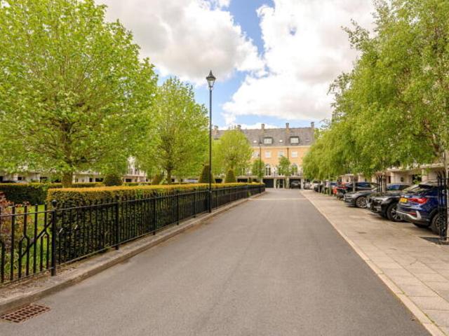 2 bedroom apartment for sale in Dringhouses, York, YO24