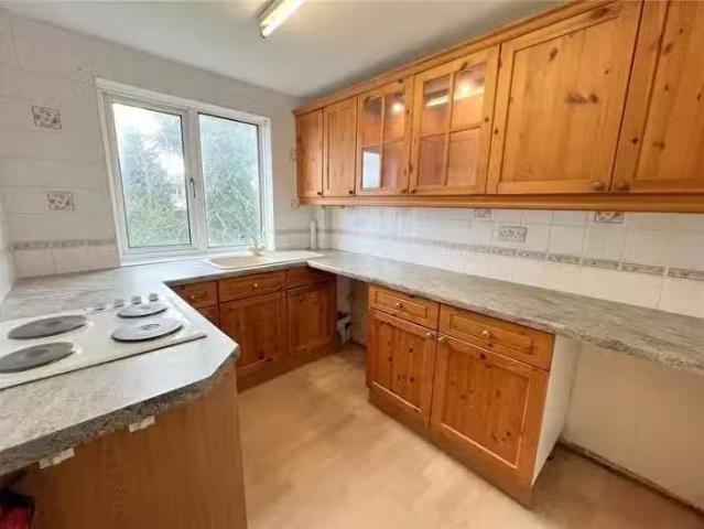 2 Bedroom Apartment For Sale In Drynie Terrace, Inverness, IV2