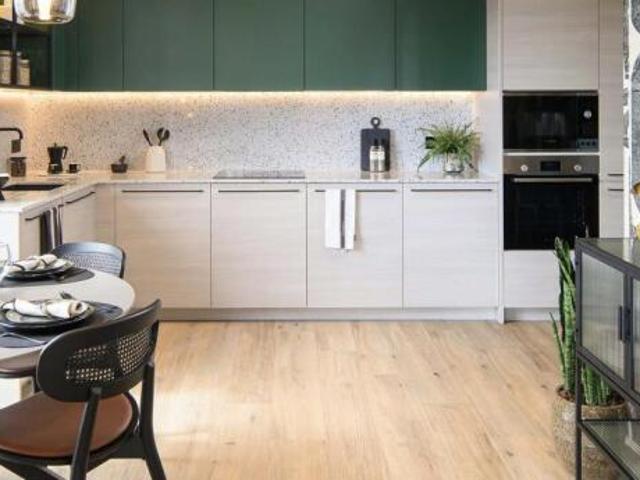 2 bedroom apartment for sale in E14