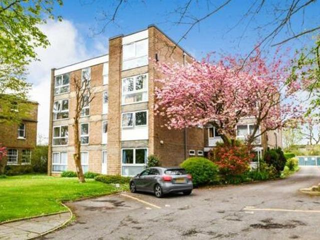 2 Bedroom Apartment For Sale In East Finchley