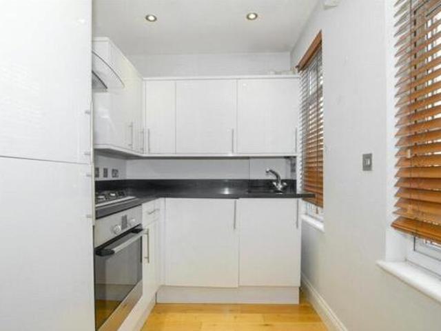 2 Bedroom Apartment For Sale In East Sheen, London