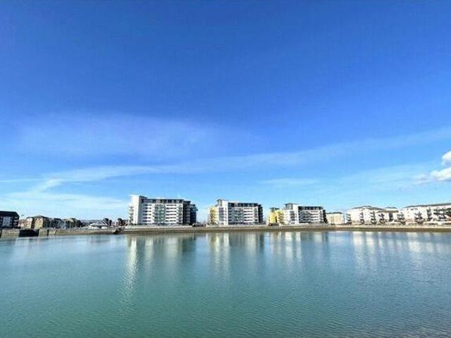2 Bedroom Apartment For Sale In Eastbourne