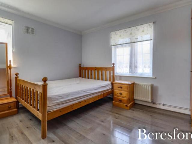 2 bedroom apartment for sale in Eastham Crescent, Brentwood, CM13