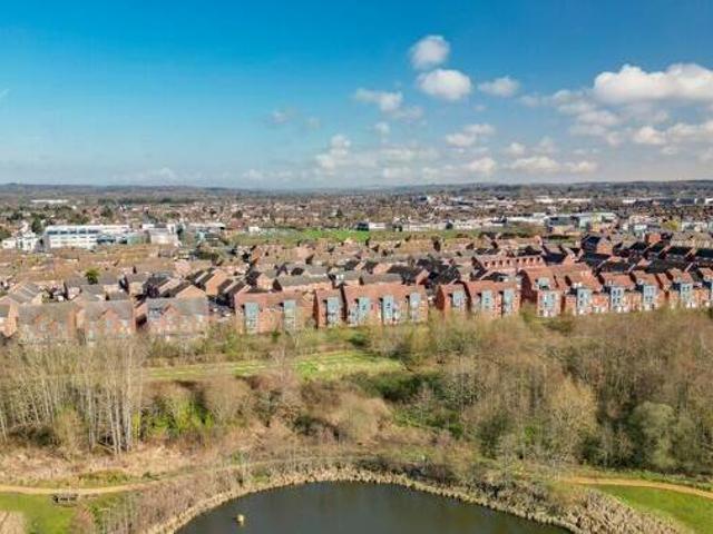 2 Bedroom Apartment For Sale In Eastleigh
