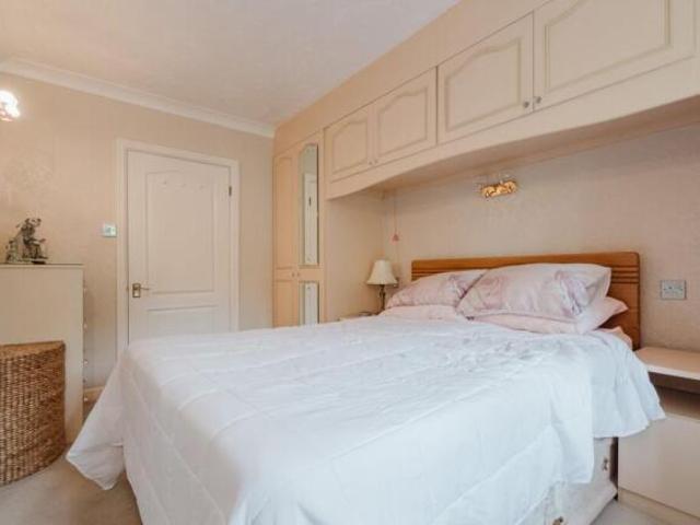 2 bedroom apartment for sale in Edge Lane, Stretford, Manchester, M32