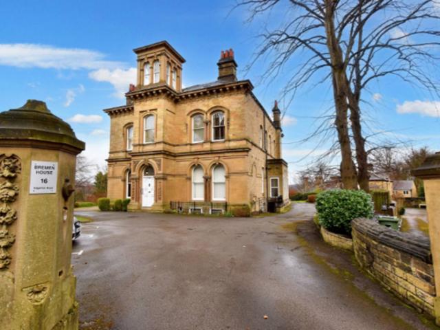 2 bedroom apartment for sale in Edgerton Road, Huddersfield, HD1