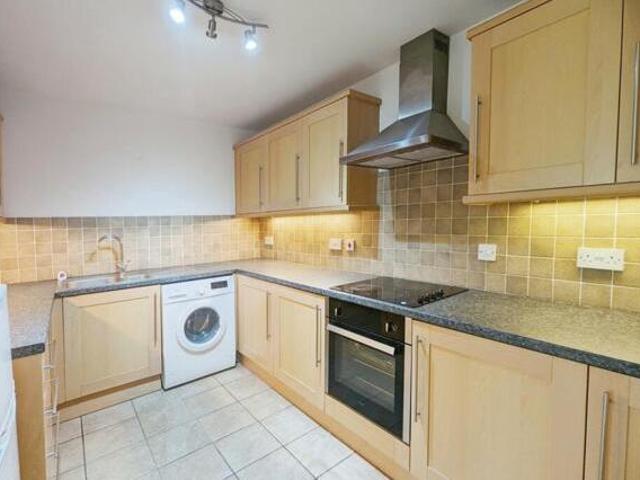 2 Bedroom Apartment For Sale In Elland, West Yorkshire