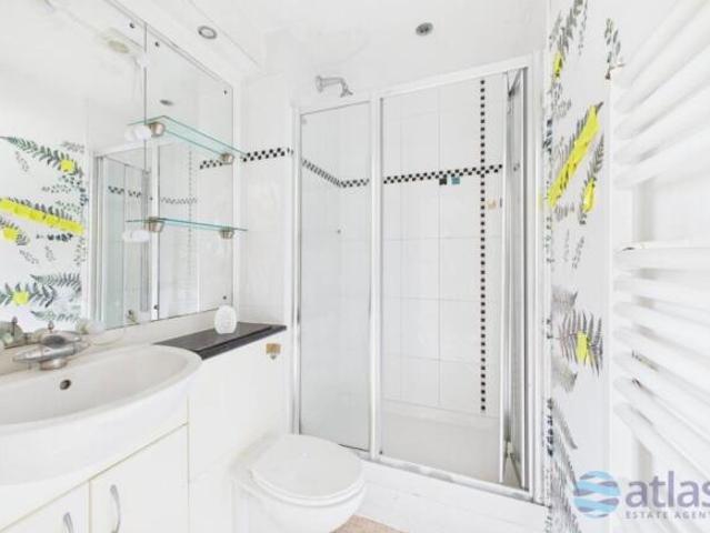 2 bedroom apartment for sale in Ellerman Road, Brunswick Dock, L3